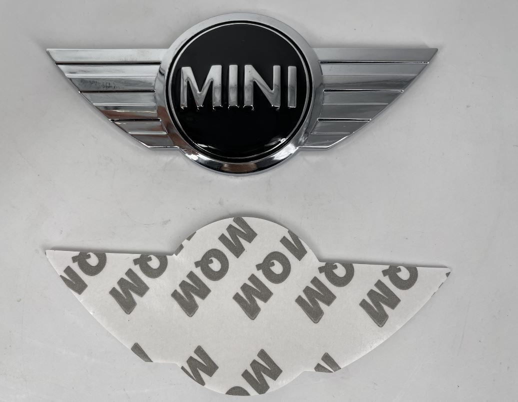 1 x Mini Cooper Badge – Auto Guys Group
